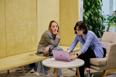 Работа в офисе Lamoda | Устройство на работу в офис Lamoda.